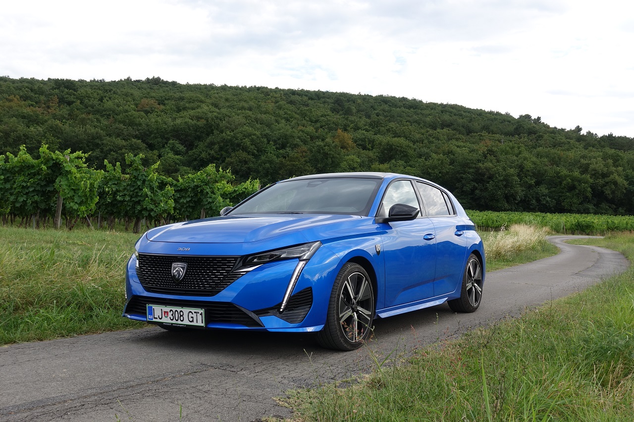 Peugeot 308 GT 1.2 Pure Tech 130 EAT8 - ambicije gran turismo - Automobil