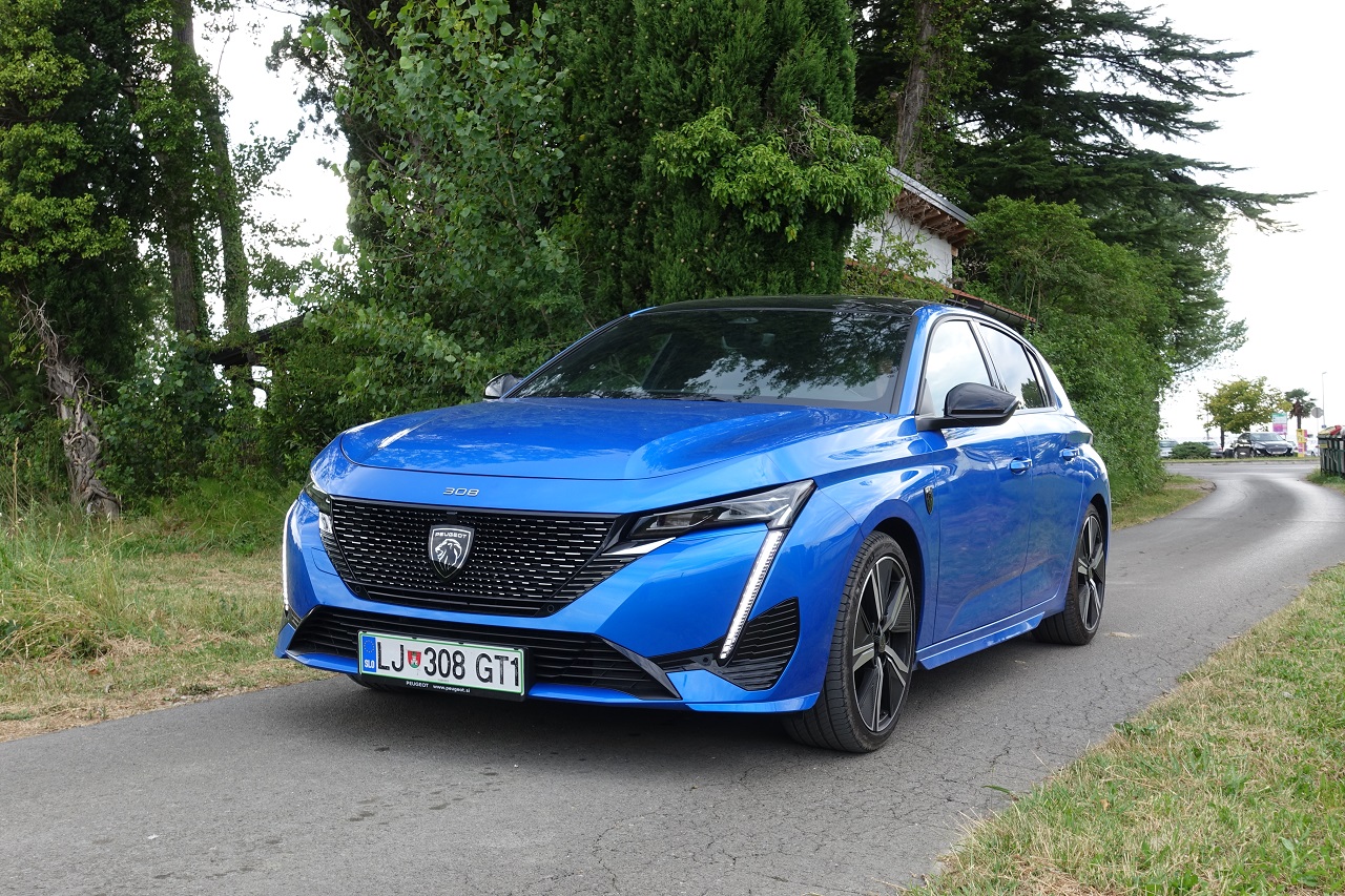 Peugeot 308 GT 1.2 Pure Tech 130 EAT8 - ambicije gran turismo - Automobil