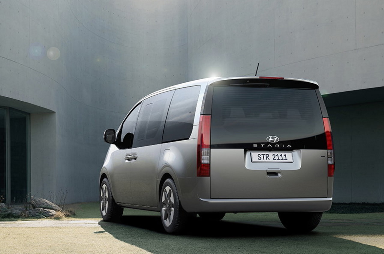 Hyundai STARIA: novi, luksuzni korejski kombi prihaja v Evropo - Automobil