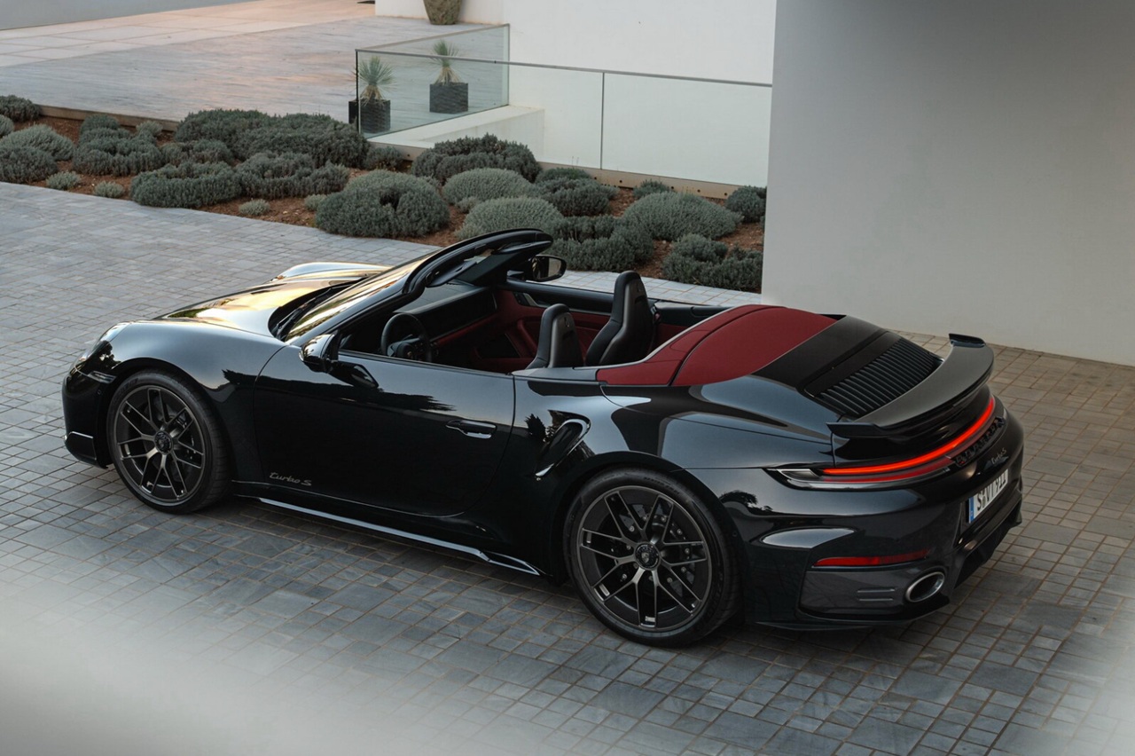 Porsche 911 Turbo S: doslej najmočnejši z novo hibridno tehnologijo ...
